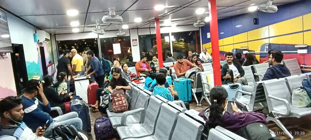 redBus Introduces Exclusive Festival Lounges for Enhanced Pune Travel ...